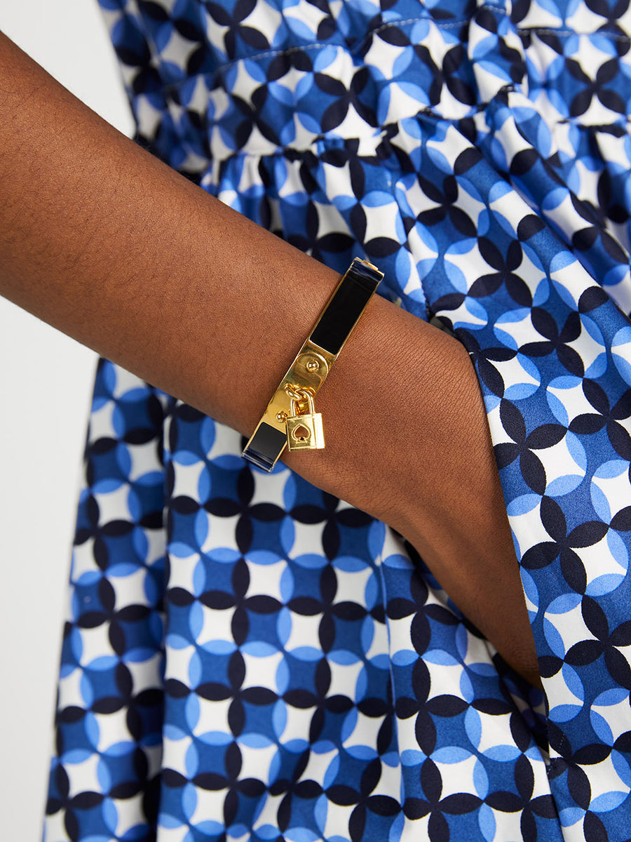 Lock And Spade Charm Bangle – Kate Spade Saudi Arabia