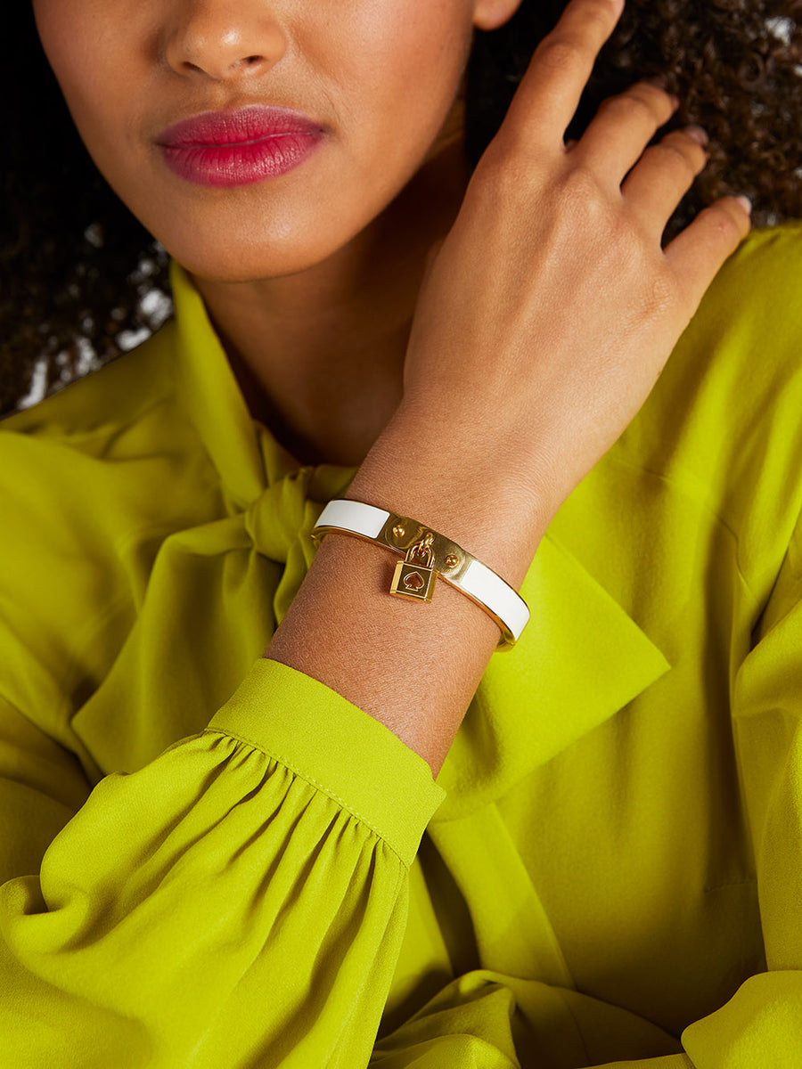 Lock And Spade Charm Bangle – Kate Spade Saudi Arabia